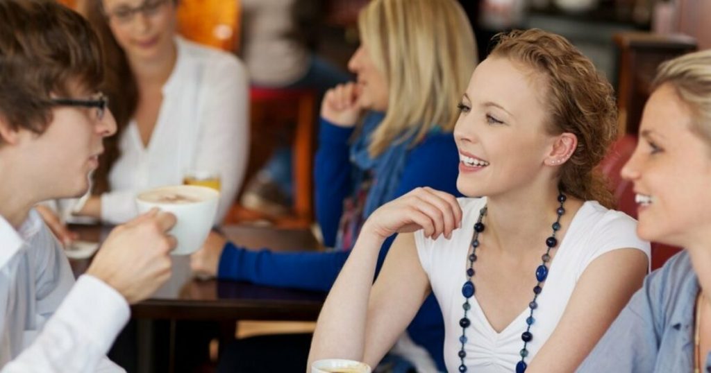 6 Genius Tips for Better Small Talk | Beattractive